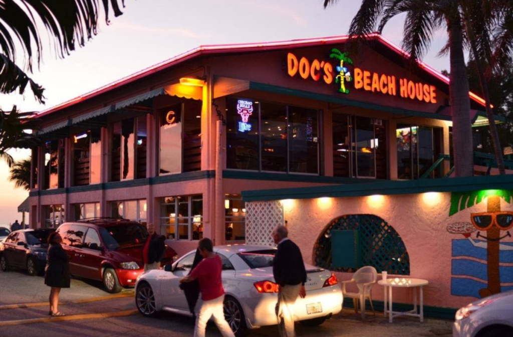 Doc's Beach House - Wildblue Life